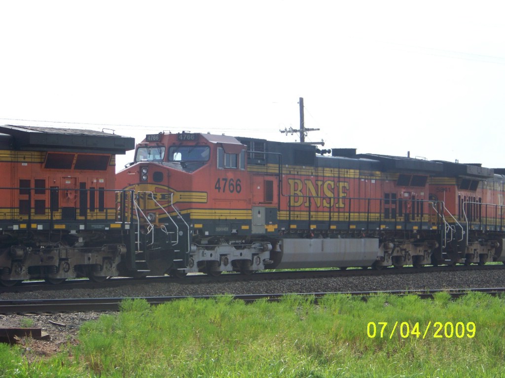 BNSF C44-9W 4766